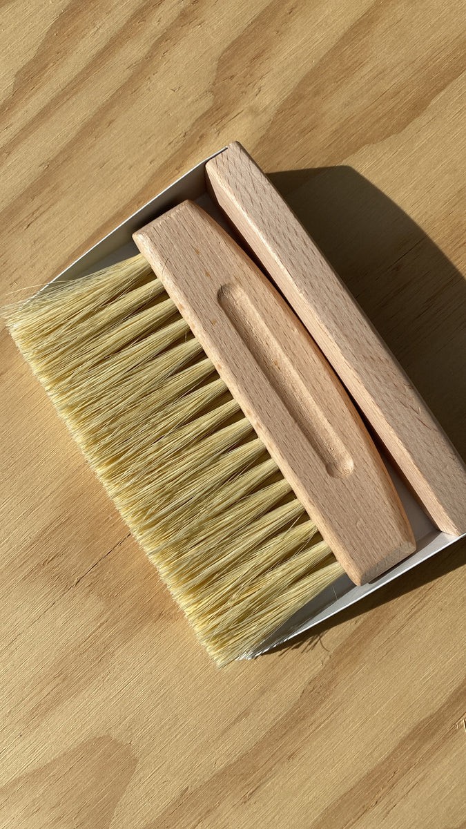 Table Sweep – Harlowe Green